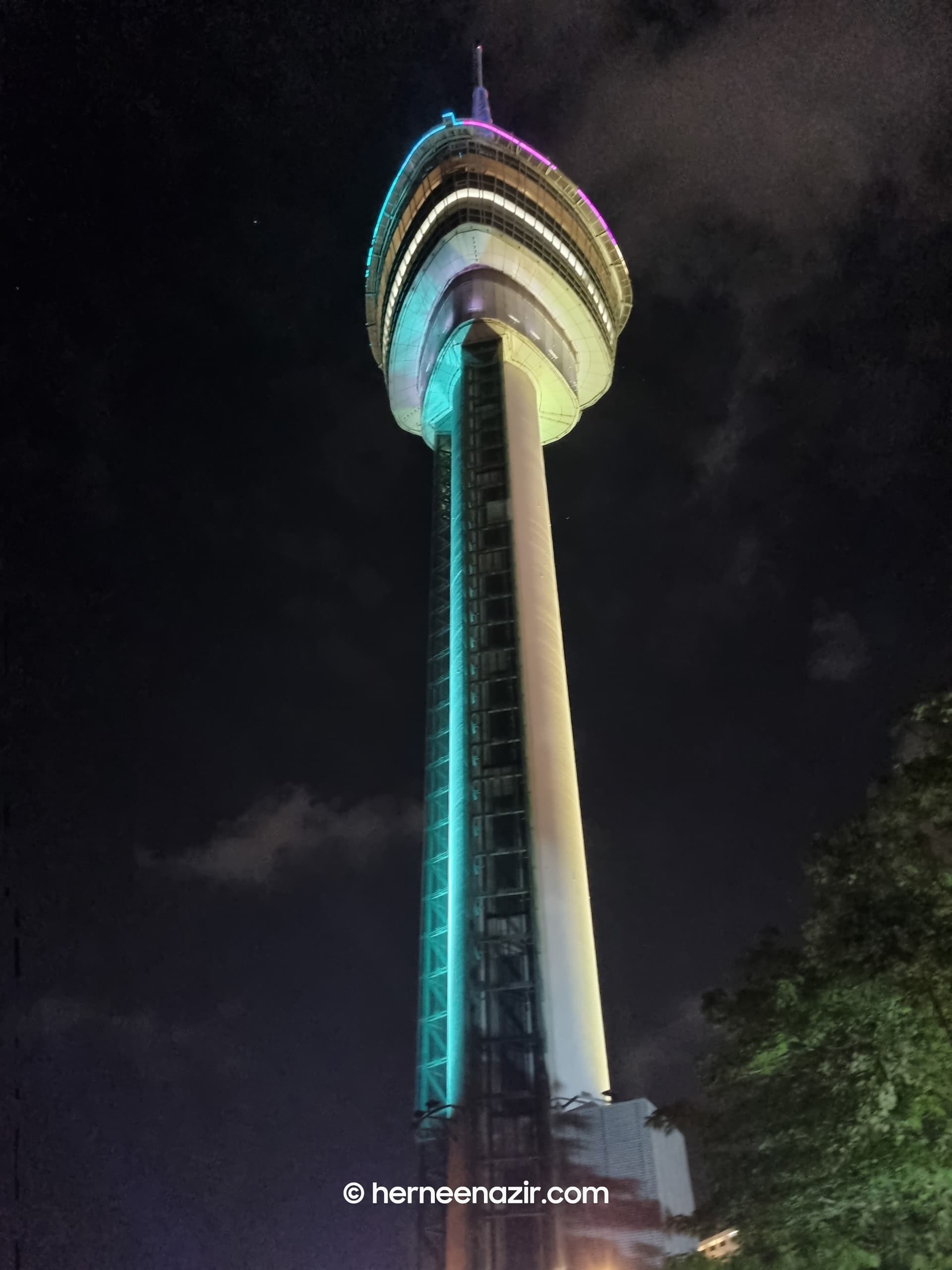 Wordless Wednesday - Menara Kuantan 188 - herneenazir.com